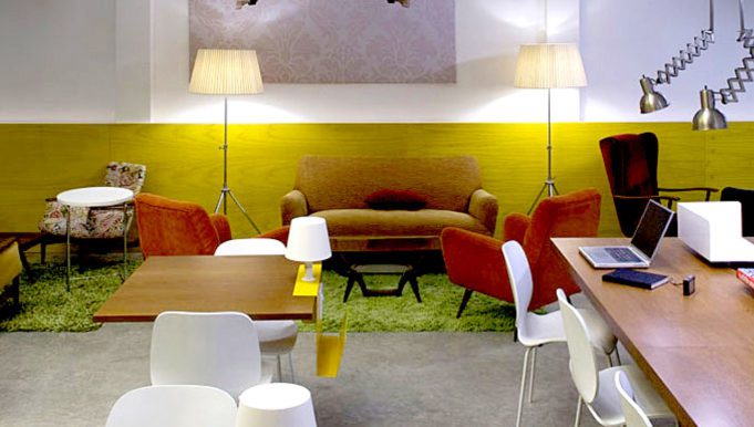 Coffee shop-office hybrids: The workplace of the future? - Comunicaffe ...